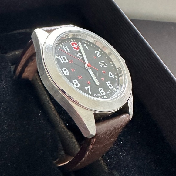 Swiss Army | Accessories | New Swiss Army Leather Watch Inc8742 Nib Small | Poshmark